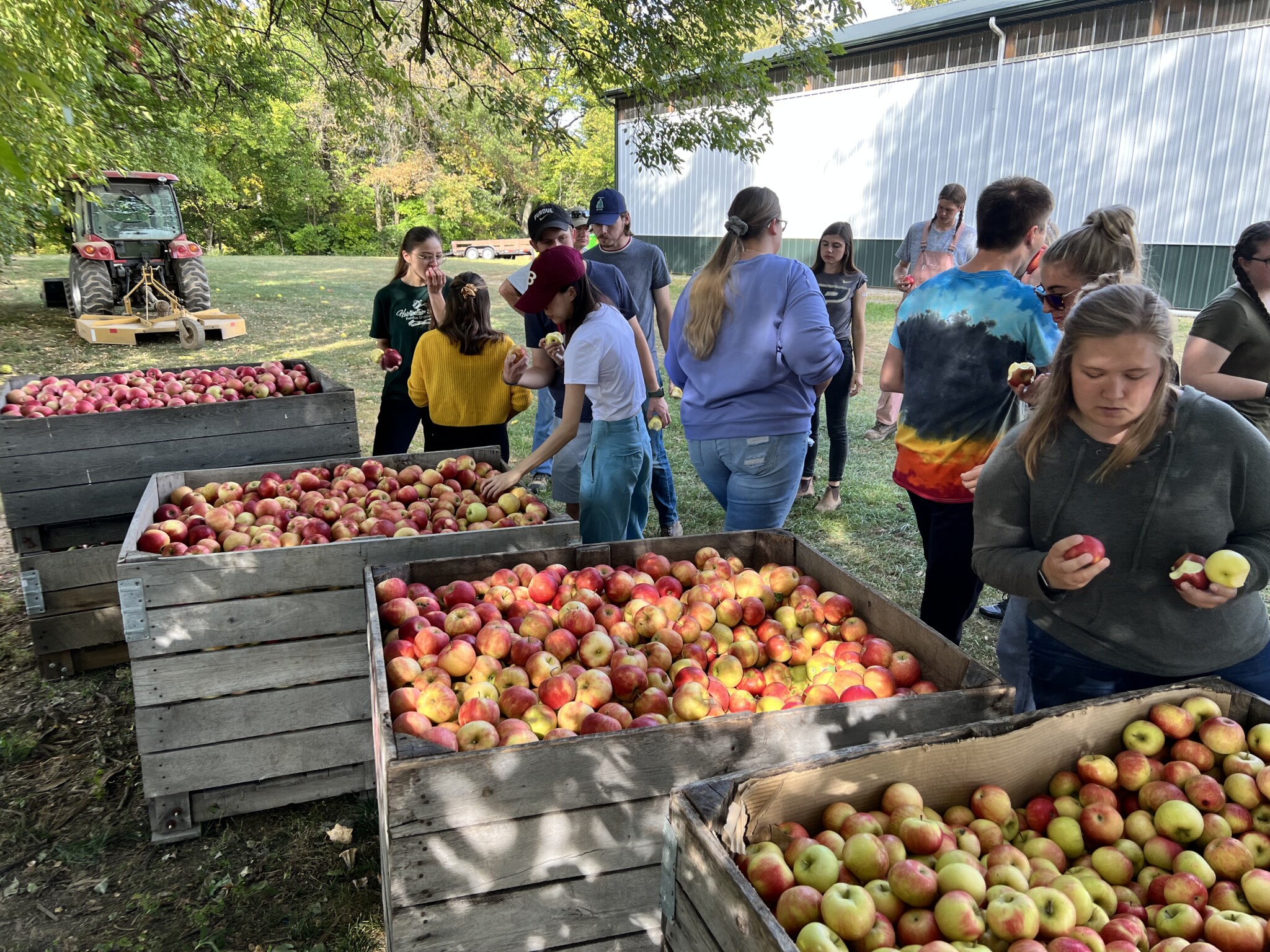 HORT 318 Visit to Wea Creek Orchard | Purdue University HLA Happenings