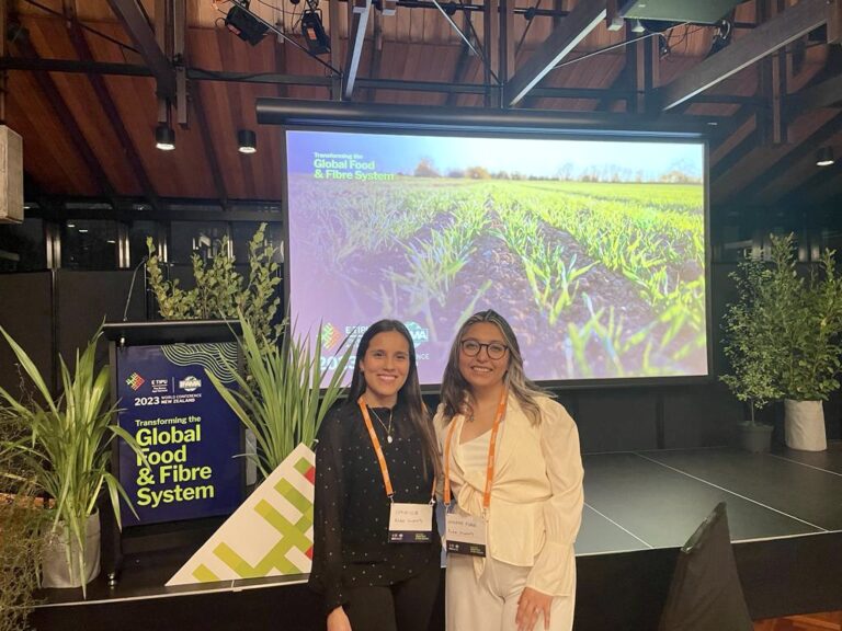 Camila Ulloa and Katherine Pivaral Presented Research at the ...