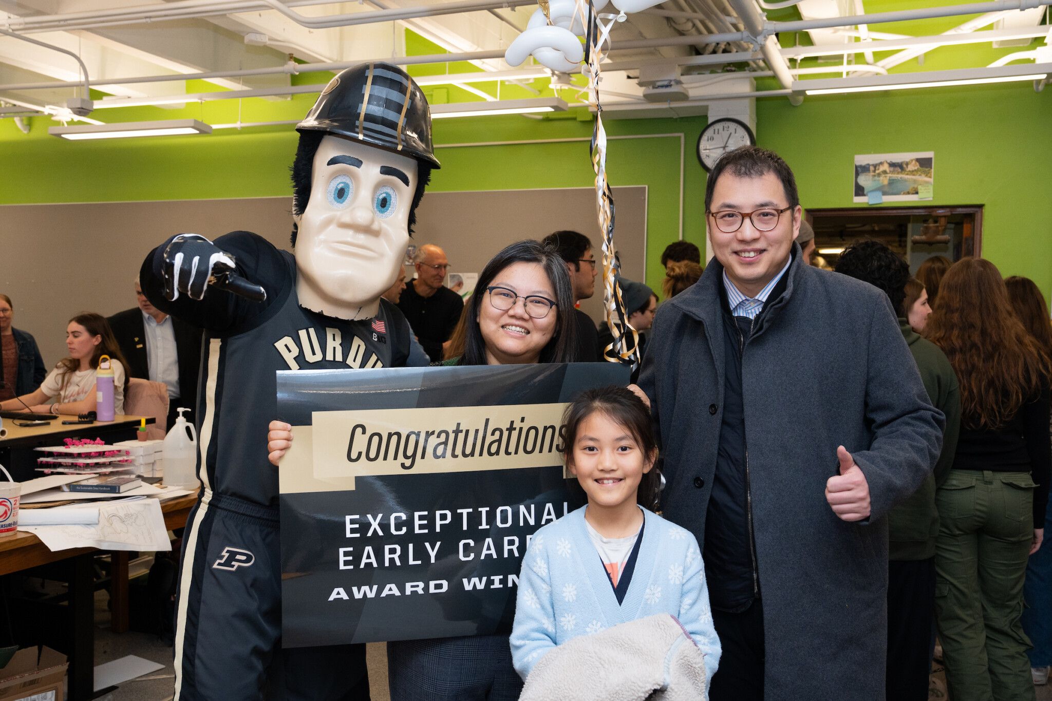 Dr. Yiwei Huang Murphy Award | Purdue University HLA Happenings