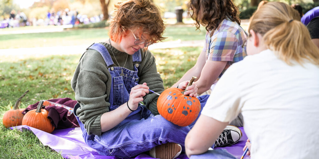 Photo recap: Purdue Student Union Board’s Harvest Fest - News