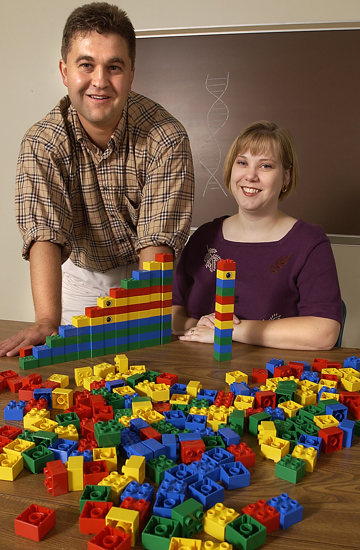 Children's blocks, libraries help students unravel genomics