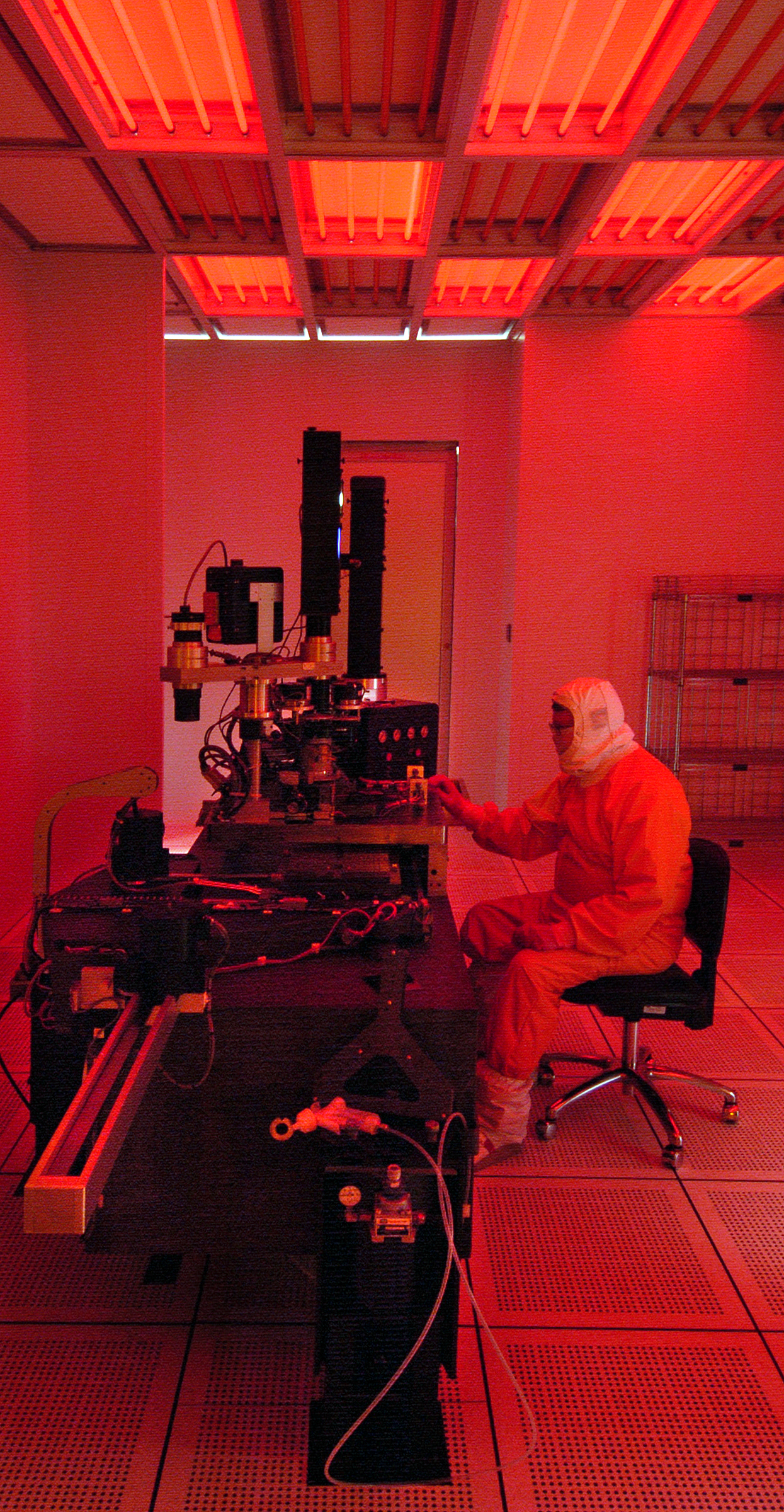 Purdue's nanotechnology research facilities rank 8th in U.S. survey