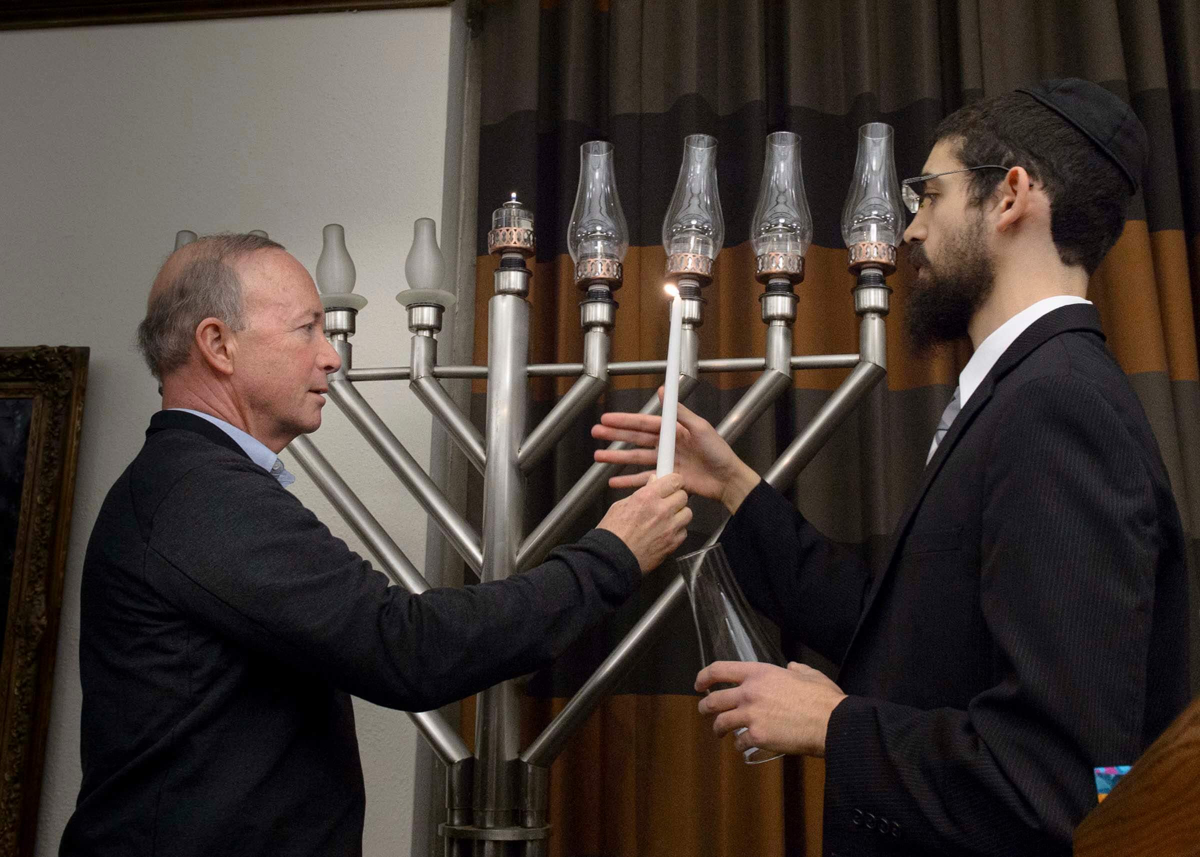 Purdue, community celebrate Hanukkah with menorah lighting ceremony ...