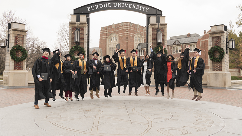 Winter 2022 Commencement celebrates giant leap milestone for nearly ...